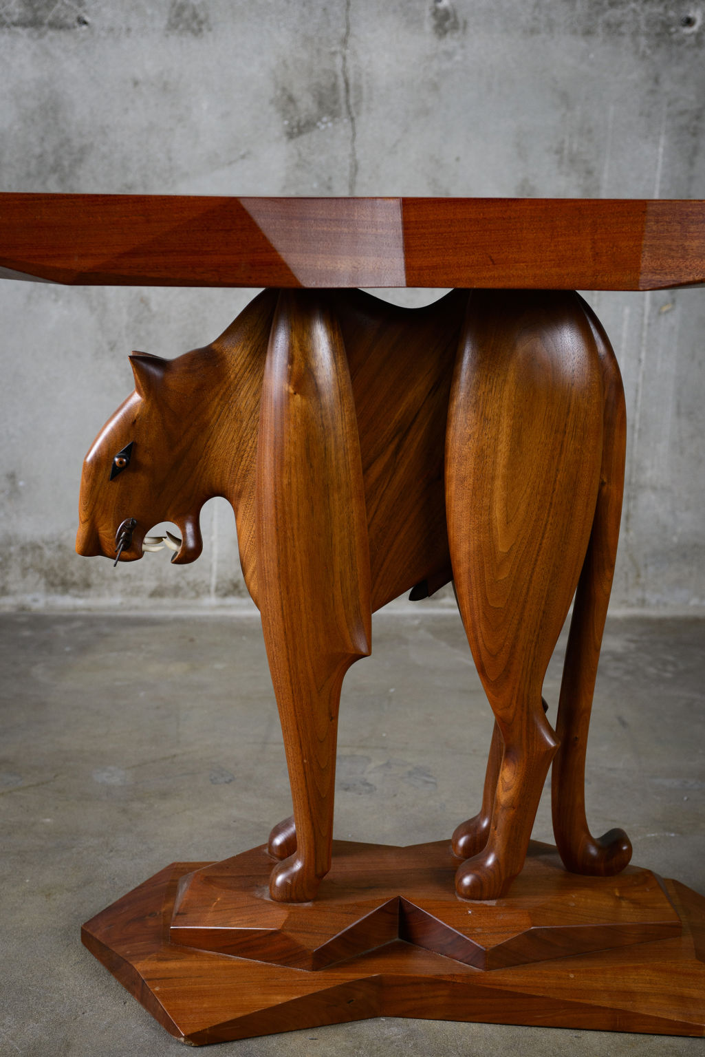 ROBERT WHITLEY END TABLE - JF Chen